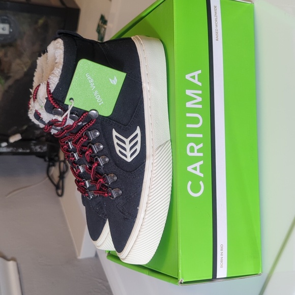 Cariuma | Shoes | Cariuma Caturi Black Suedewhite Solewhite Logo 5w ...